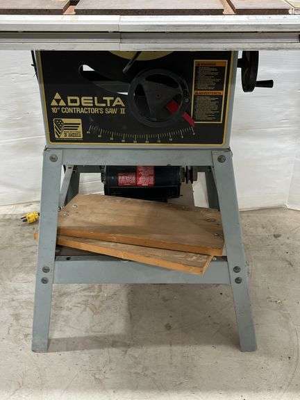 Delta contractor table saw, Model No. 36-640, it has a unisense mounted ...