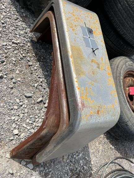 (4) Trailer fenders, 2 rusty, 30"L - Albrecht Auction Service