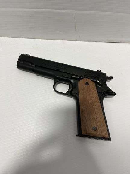 1911 Prop gun, only shoots blanks case- 9 1/2"L - Albrecht Auction Service