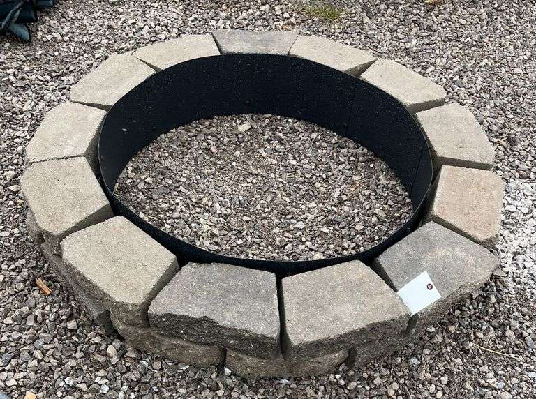 Round metal and block fire pit, 4', new - Albrecht Auction Service
