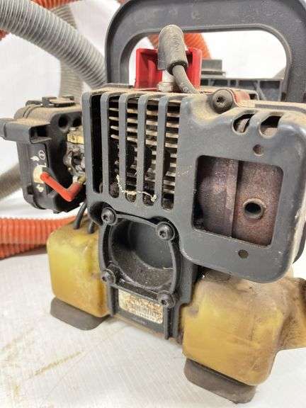 Homelite water pump and hose - Albrecht Auction Service