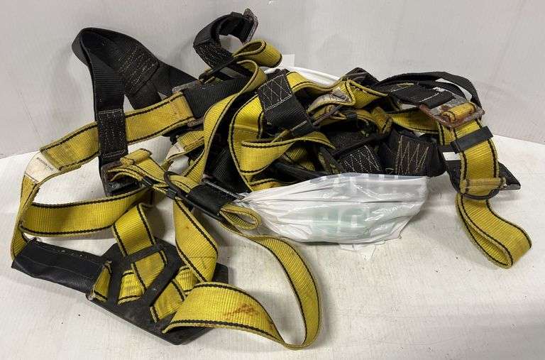 (2) Construction safety harness, inspect carefully to ensure usefulness ...