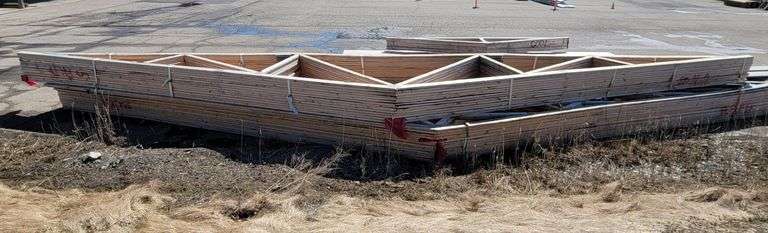 46' Trusses, includes: (13) Common, (14) Light storage, (1) 2-Ply ...