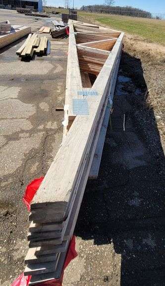 46' Trusses, includes: (13) Common, (14) Light storage, (1) 2-Ply ...