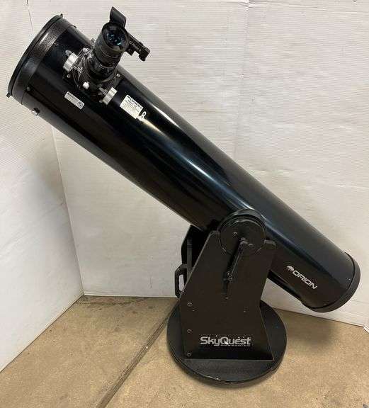 Orion Skyquest XT8 telescope with Orion Ez Finder II, new battery, 26mm ...