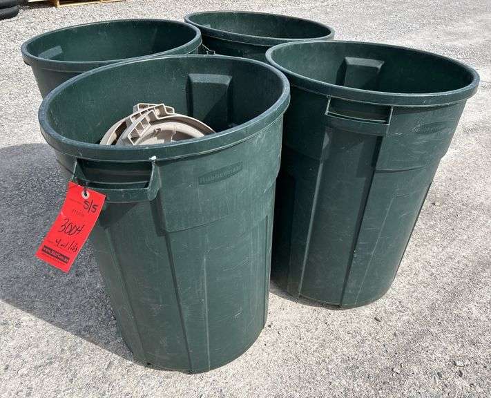 Set of (4) Rubbermaid trash cans, cans come with lids, green in color ...