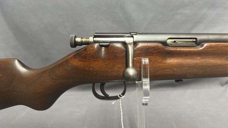 Savage Model 19 Target, .22 LR - Albrecht Auction Service