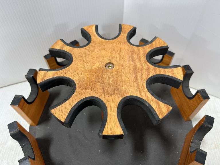 Nine-gun pistol carousel, 12"Dia - Albrecht Auction Service