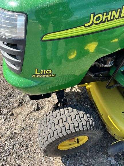 John Deere L110 automatic riding lawn mower with 42" deck, (168 Hours ...