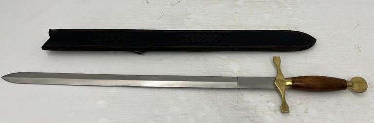 Sword with Sheath, Made in Pakistan - Albrecht Auction Service