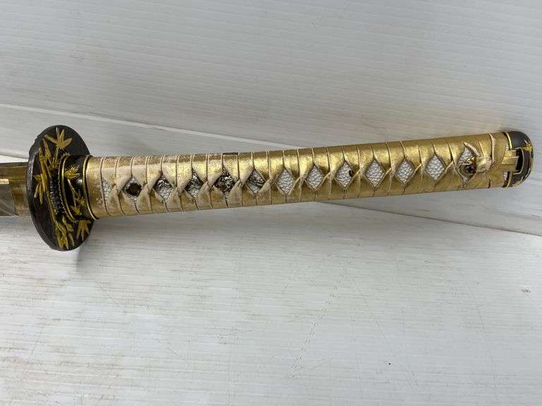 Samurai Style Sword - Albrecht Auction Service