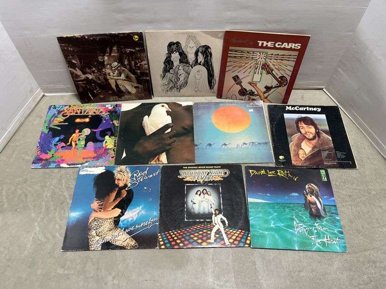 (10) Older vinyl music records - Albrecht Auction Service