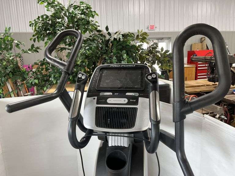 Pro-form cardio-hiit trainer, 62"H, works - Albrecht Auction Service