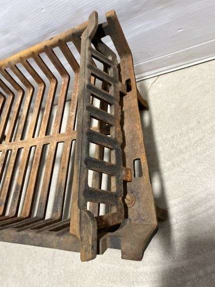 Fireplace crate, 28"W x 15"D x 8"H, good - Albrecht Auction Service