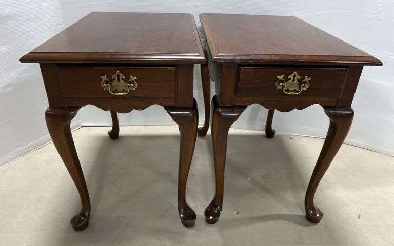 (2) End tables, 16"W x 24"D x 22"H, some wear on tops - Albrecht ...