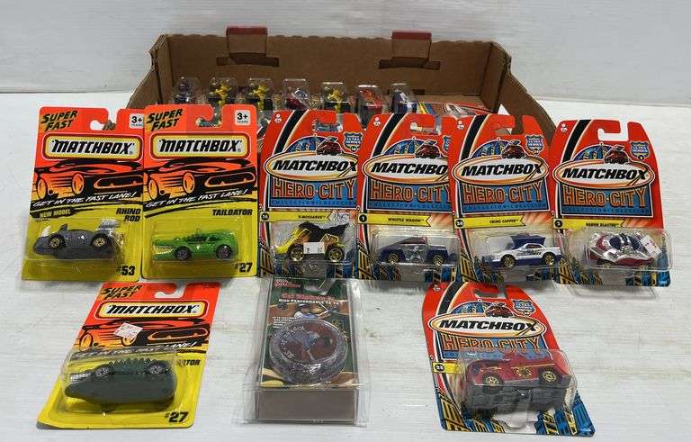 (27) Matchbox Hero City cars, 20 years old, NIP - Albrecht Auction Service