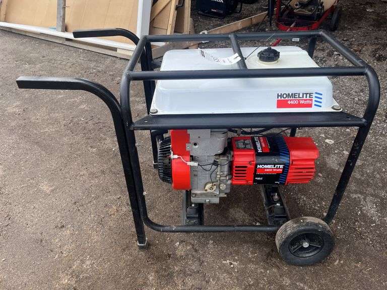 Homelite generator, 4,400W, 110/240V, runs well and produces power ...