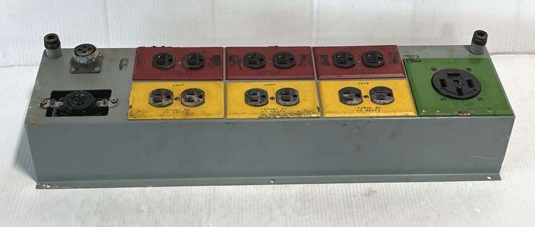 Multi-electrical plug outlet box, 23"L - Albrecht Auction Service