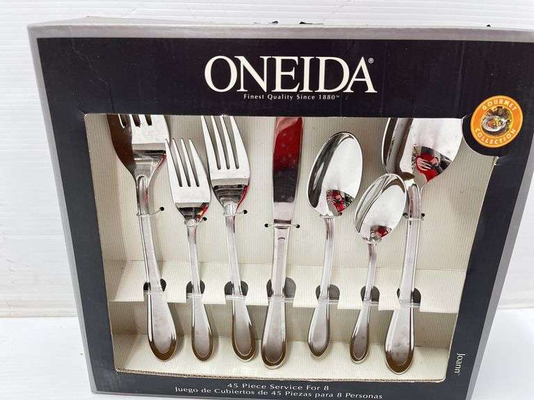 Oneida 45-piece Service for (8) silverware, flatware set, Gourmet ...