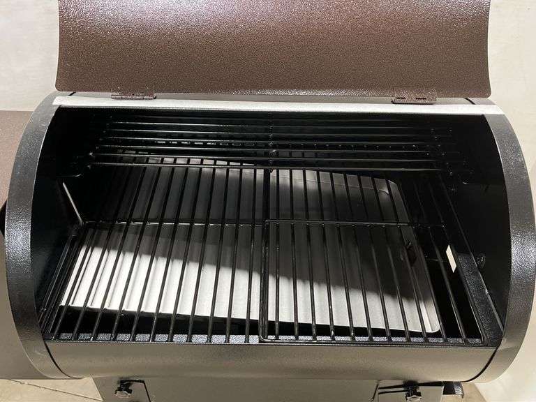 Wood pellet smoker and grill, 456 sq. in., BBQ with automatic ...