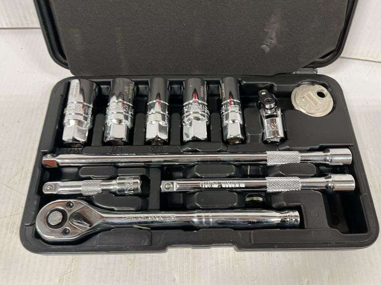 (11) Pieces of 3/8" drive spark plug socket ratchet and accessory set ...