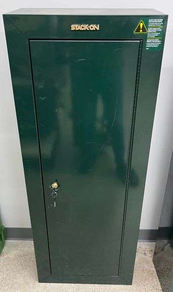 Stack-On Gun Cabinet with Key, Holds 8 Long gun Spots - Albrecht ...