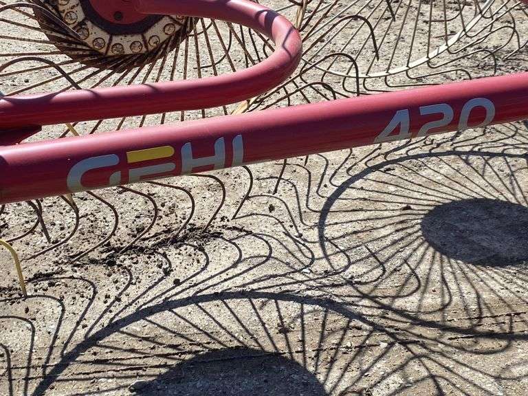 This item Selling ABSOLUTE! ~~~ Gehl 420 10-Wheel Rake, Good Condition ...