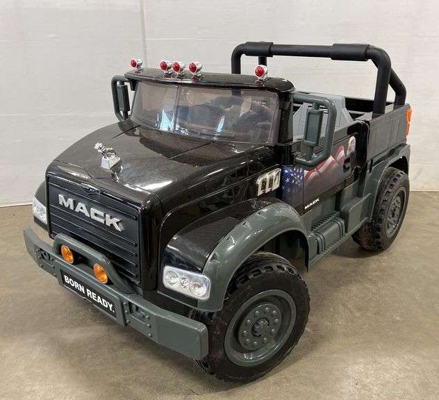 Beyond Infinity Mack pickup kids ride-on truck, ages 3 and up, works ...