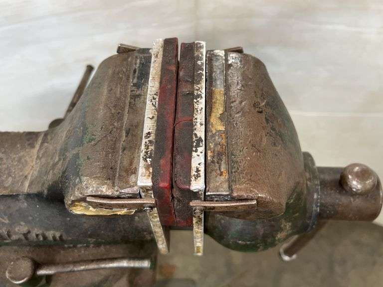 Wilton vise and stand, made in Chicago, IL, USA, vise rotates, has ...