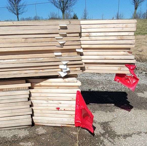 46' Trusses, includes: (13) Common, (14) Light storage, (1) 2-Ply ...