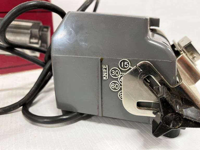 Shopsmith sharpener, box- 9"W - Albrecht Auction Service