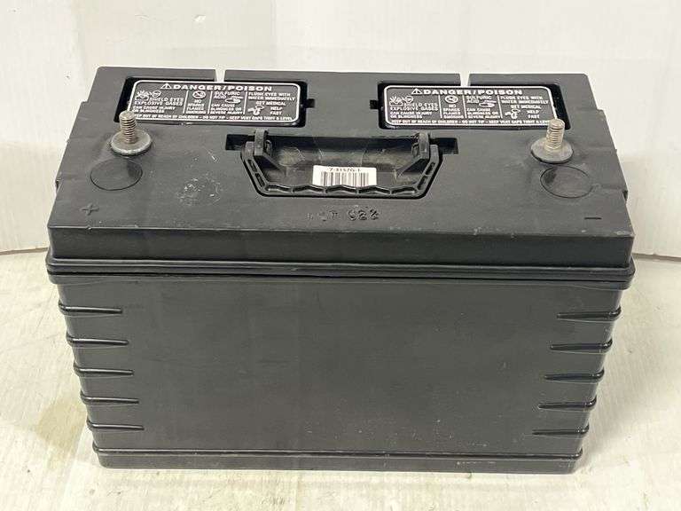 Heavy duty battery, tested, good - Albrecht Auction Service