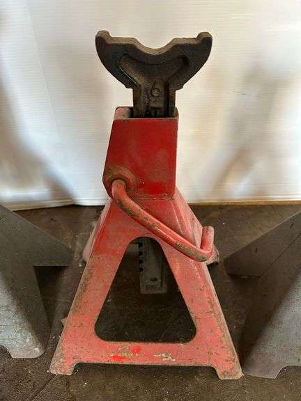 (3) Adjustable Jack Stands - Albrecht Auction Service