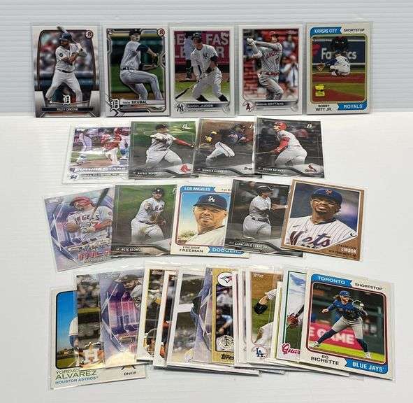 (30) Baseball cards containing current superstars, all the greats like ...