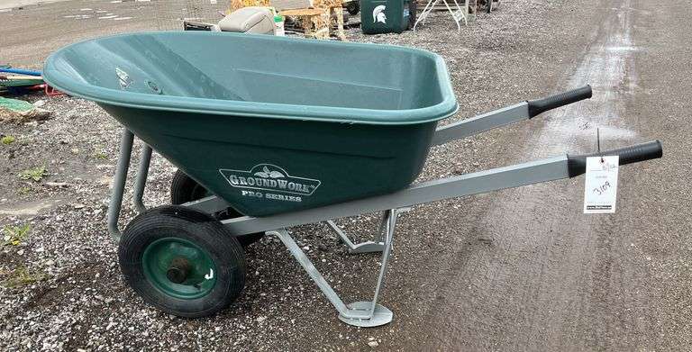 Pro Series dual-wheel wheelbarrow groundwork, 8 cu. ft. mega load, 33"W ...