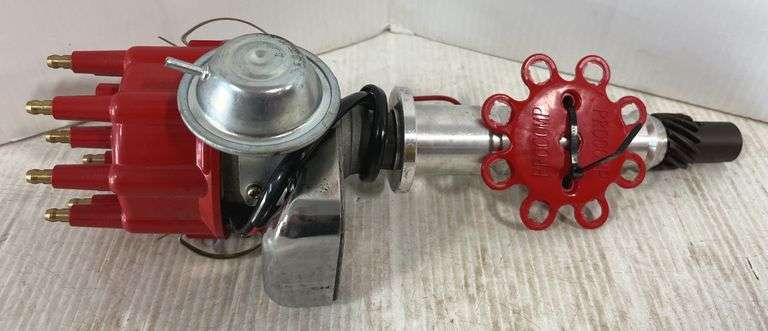 Small block Chevy distributor, new, never installed - Albrecht Auction ...