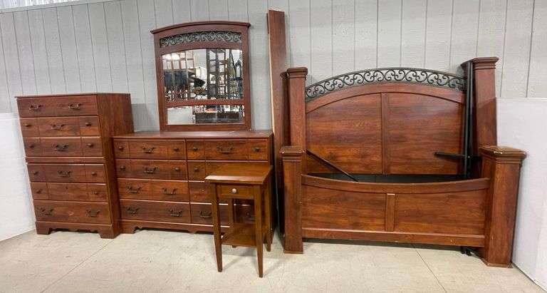 Ashley 4-Piece bedroom set, comes with (2) Dressers, 35 1/2"W x 54"D x ...