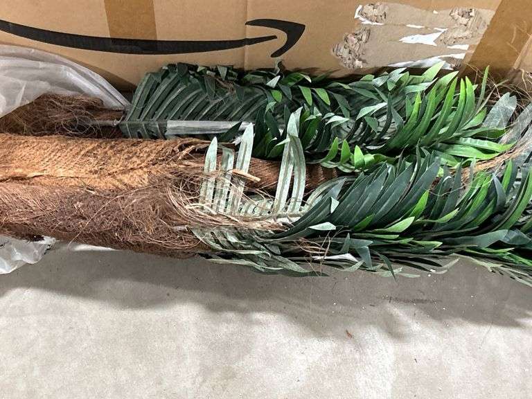 Amerique Premium artificial tree, box 61 1/2"H - Albrecht Auction Service