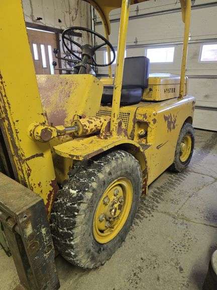 Hyster H60C Lift Truck, Serial No. C5D5622K, Newer Deestone Rim Guard ...