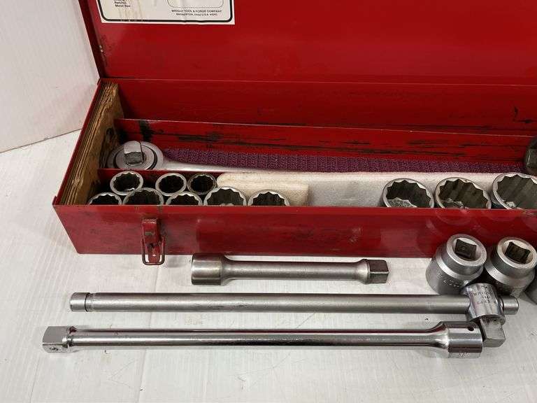 17-Piece 3/4" drive socket set, case- 28"W, good - Albrecht Auction Service