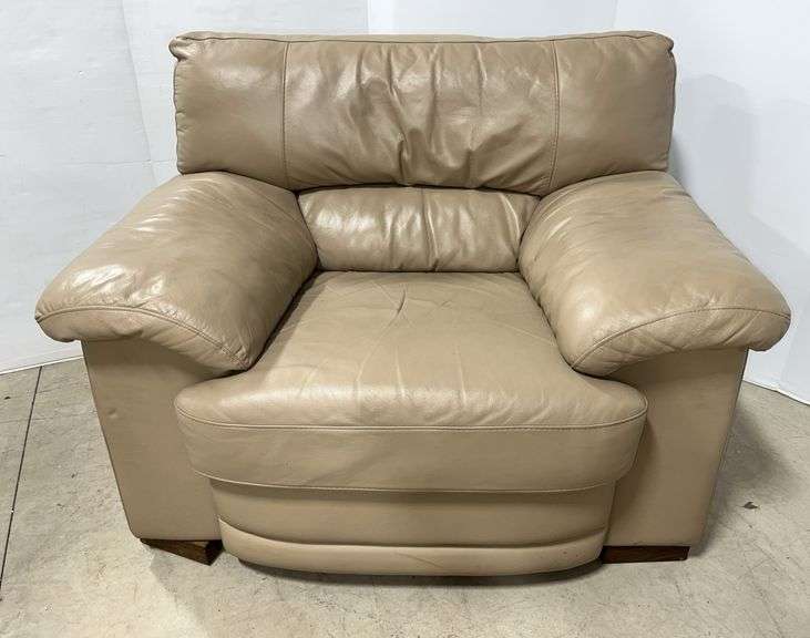 Beige leather large arm chair recliner, seat- 28"W x 20"H - Albrecht ...