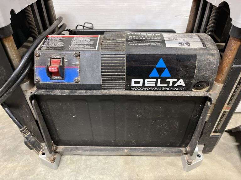 Delta 12 1/2" planer, model 22-560, works - Albrecht Auction Service