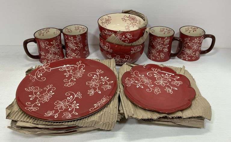 Temp-Tations by Tara floral lace red dishware set, includes: (4) Plates ...