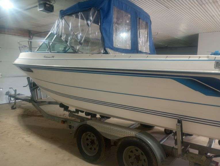 1992 Thompson boat, VIN: TMS34934J192, approx. 20'L, was in the water ...