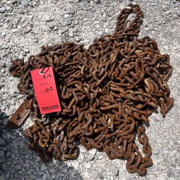 Ford 8N tractor chains, used, as is - Albrecht Auction Service