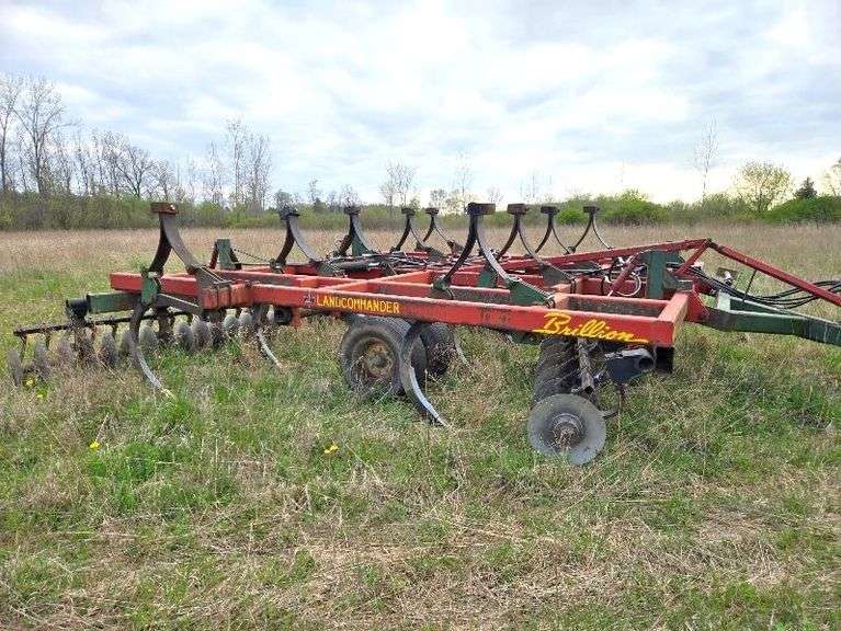 Brillion 9-Shank Ripper, 18' Working Width, 24" Spacing Between Shanks ...