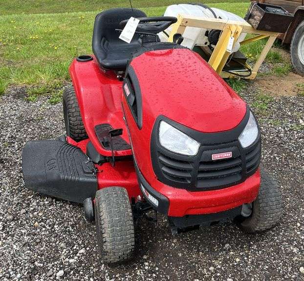 Craftsman YTS 4000 riding lawn mower, Briggs & Stratton 24 HP engine ...