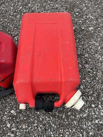 Set of (2) Gas tanks: One- 2-Gallon, One- 7-Gallon, used - Albrecht ...