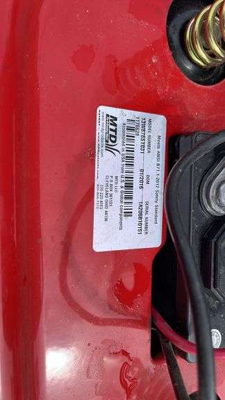 Huskee LT 4600 riding mower, 46" cut, automatic transmission, extra ...