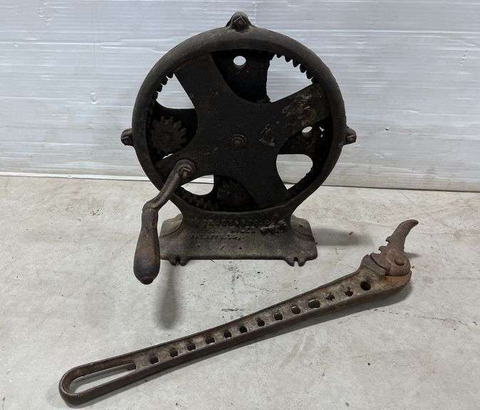 Antique Wonder rope maker, 13"H, very good for age; Old tire puller ...